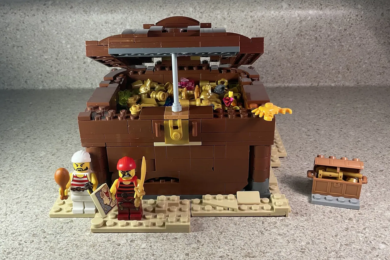 LEGO IDEAS - Treasure Chest Safe