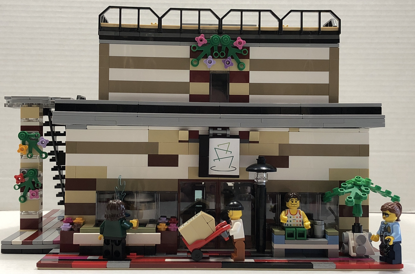 LEGO IDEAS - Bakery And Apartment