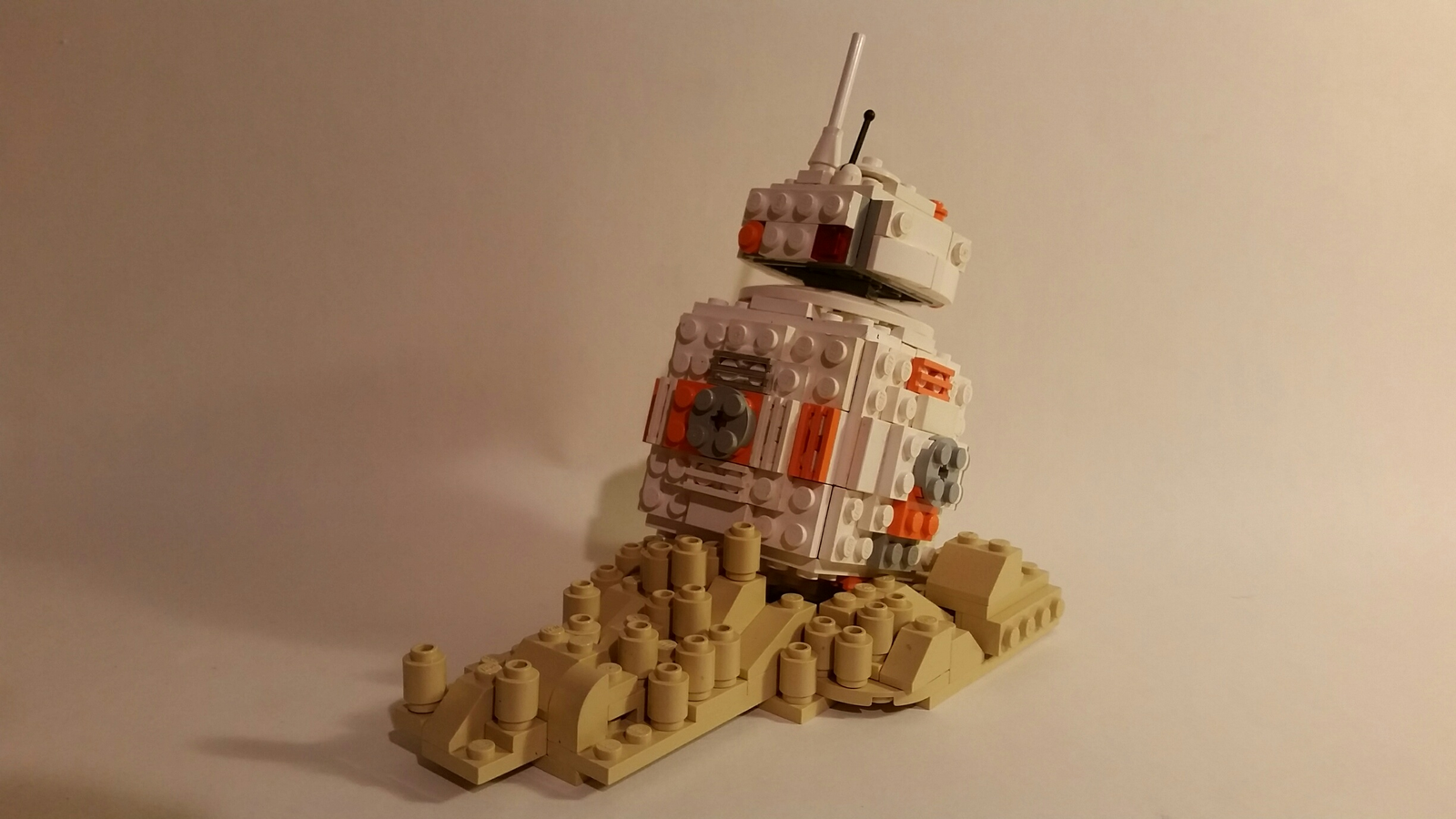 LEGO IDEAS - BB8 Astromech Droid from Star Wars: The Force Awakens