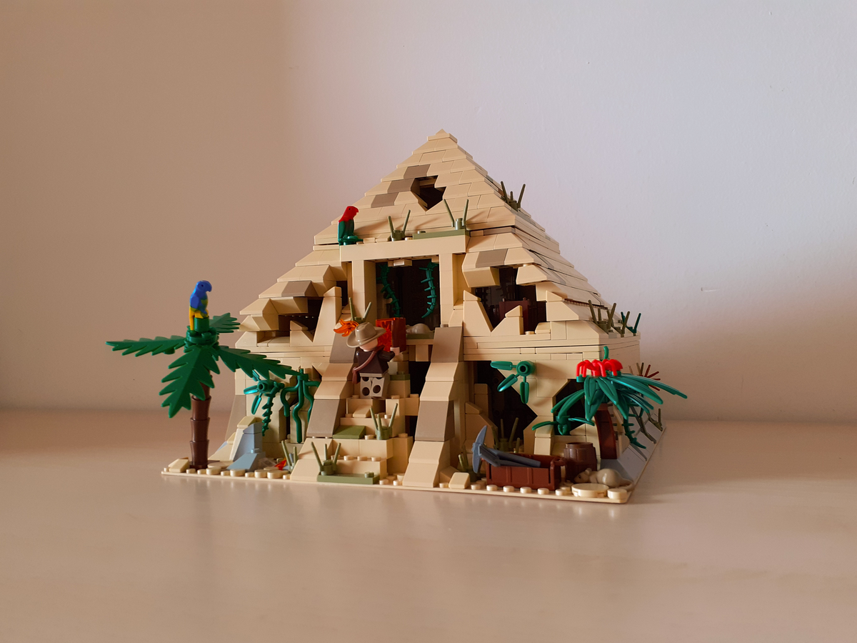 LEGO IDEAS - The Mysterious Pyramid