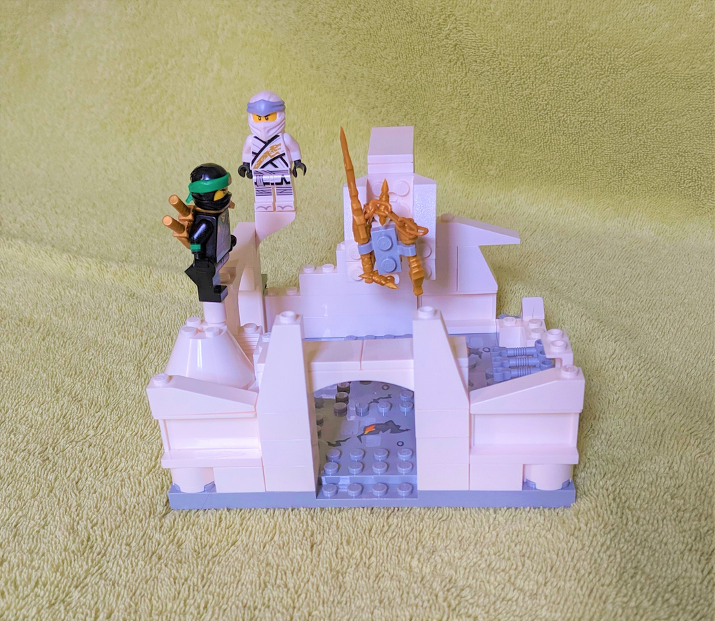 LEGO IDEAS - Ninja Ice Cave