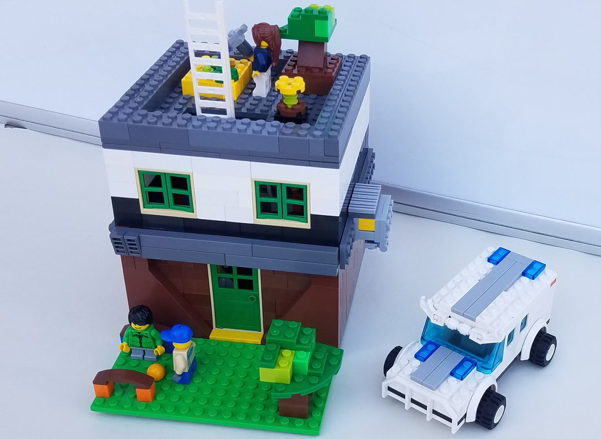 LEGO IDEAS - Yorkie Newspaper