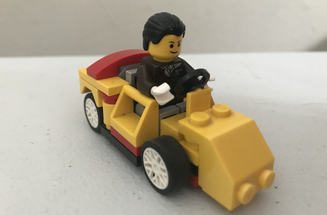 LEGO IDEAS - Happy Meal Racer