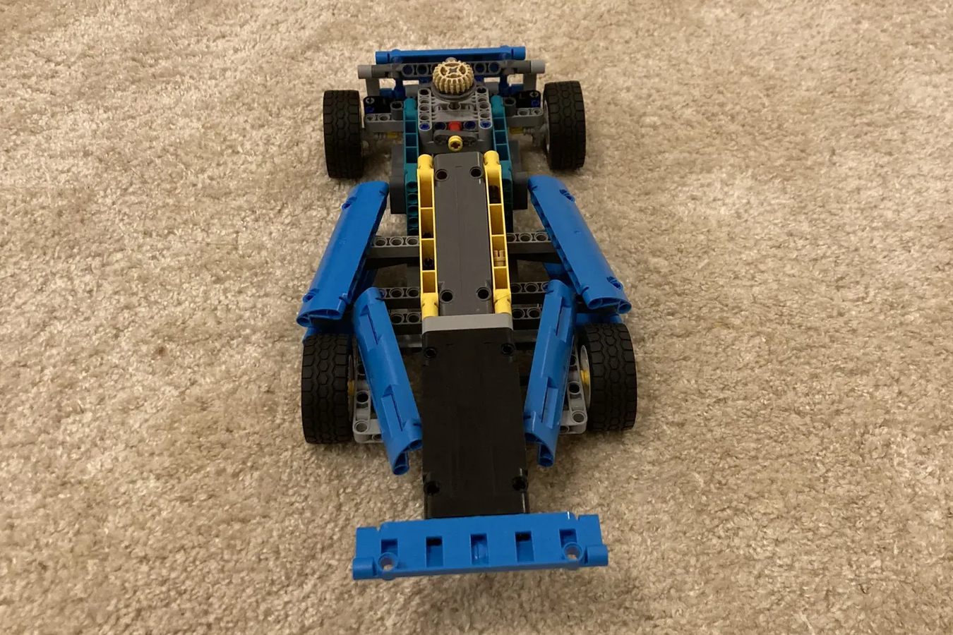 LEGO IDEAS - Lego Technic Track Car