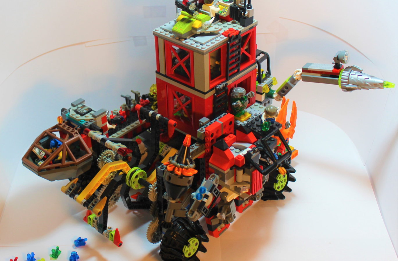 LEGO IDEAS - The Ultimate Mining Vehicle (U.M.V.)