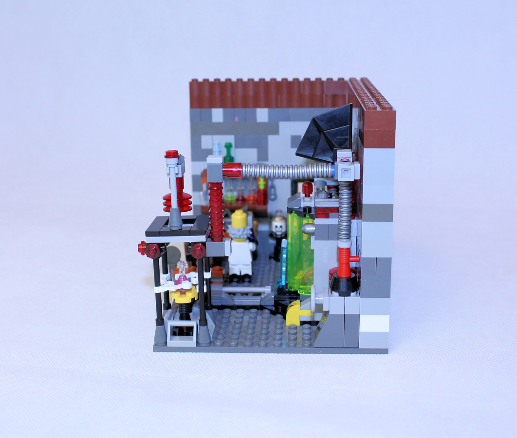 LEGO IDEAS - Mad Scientist's Laboratory