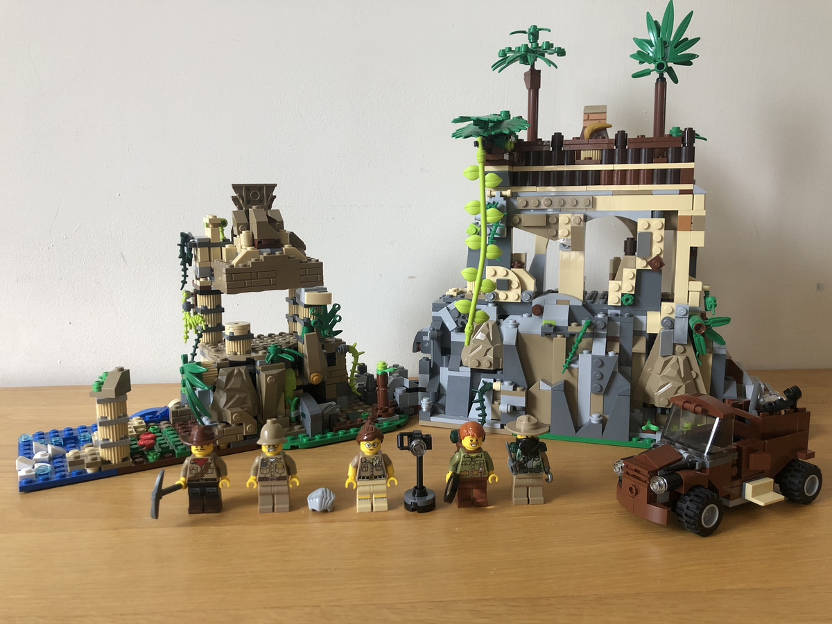 LEGO IDEAS - LEGO Adventurers: The Temple of the Golden Banana!