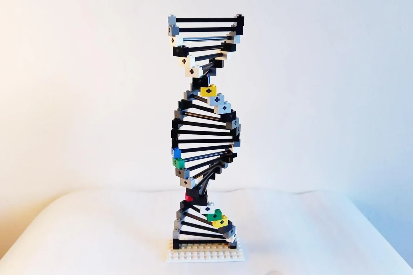 LEGO IDEAS - DNA Double Helix (Basic)