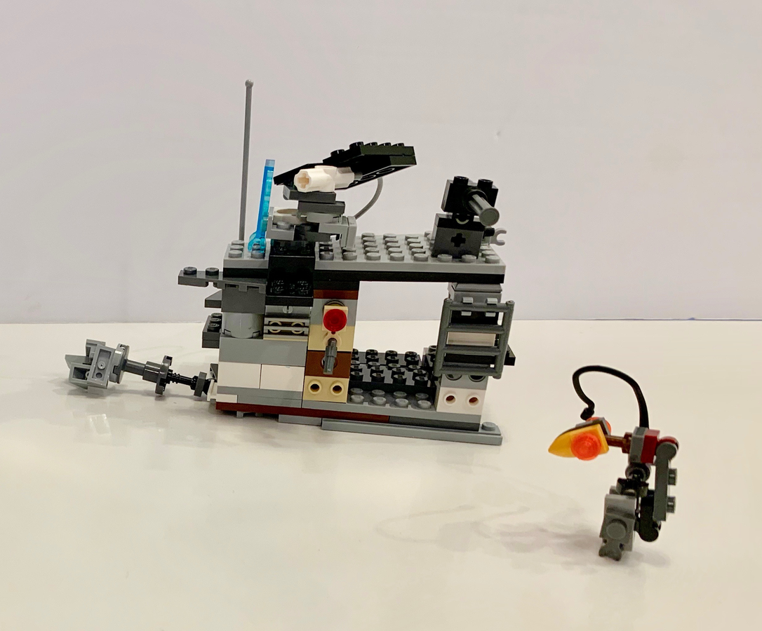 LEGO IDEAS - Cattlebots: Machinery Farm and Hut