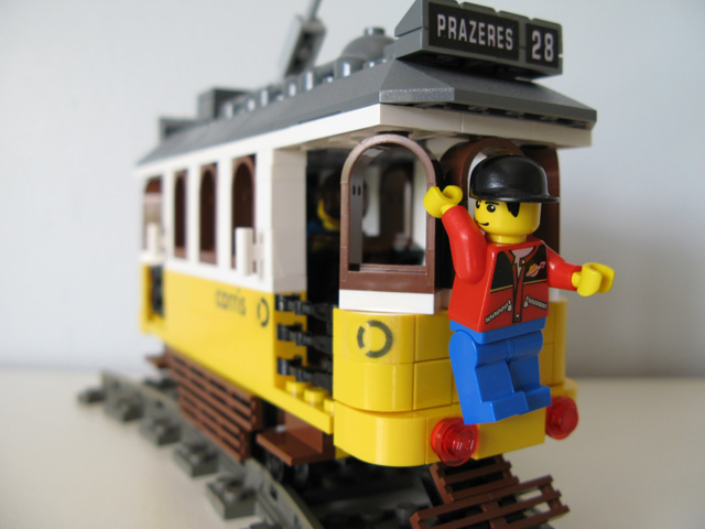 LEGO IDEAS - Lisbon tram