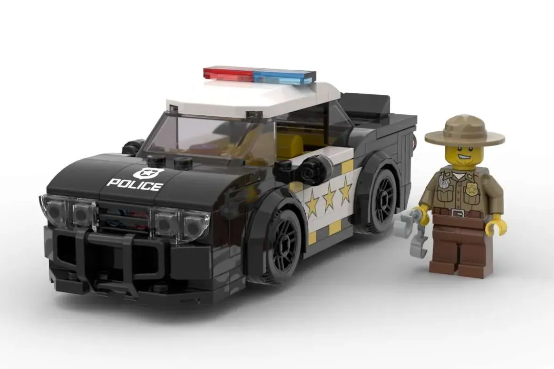 LEGO IDEAS - Black and White Cops Car