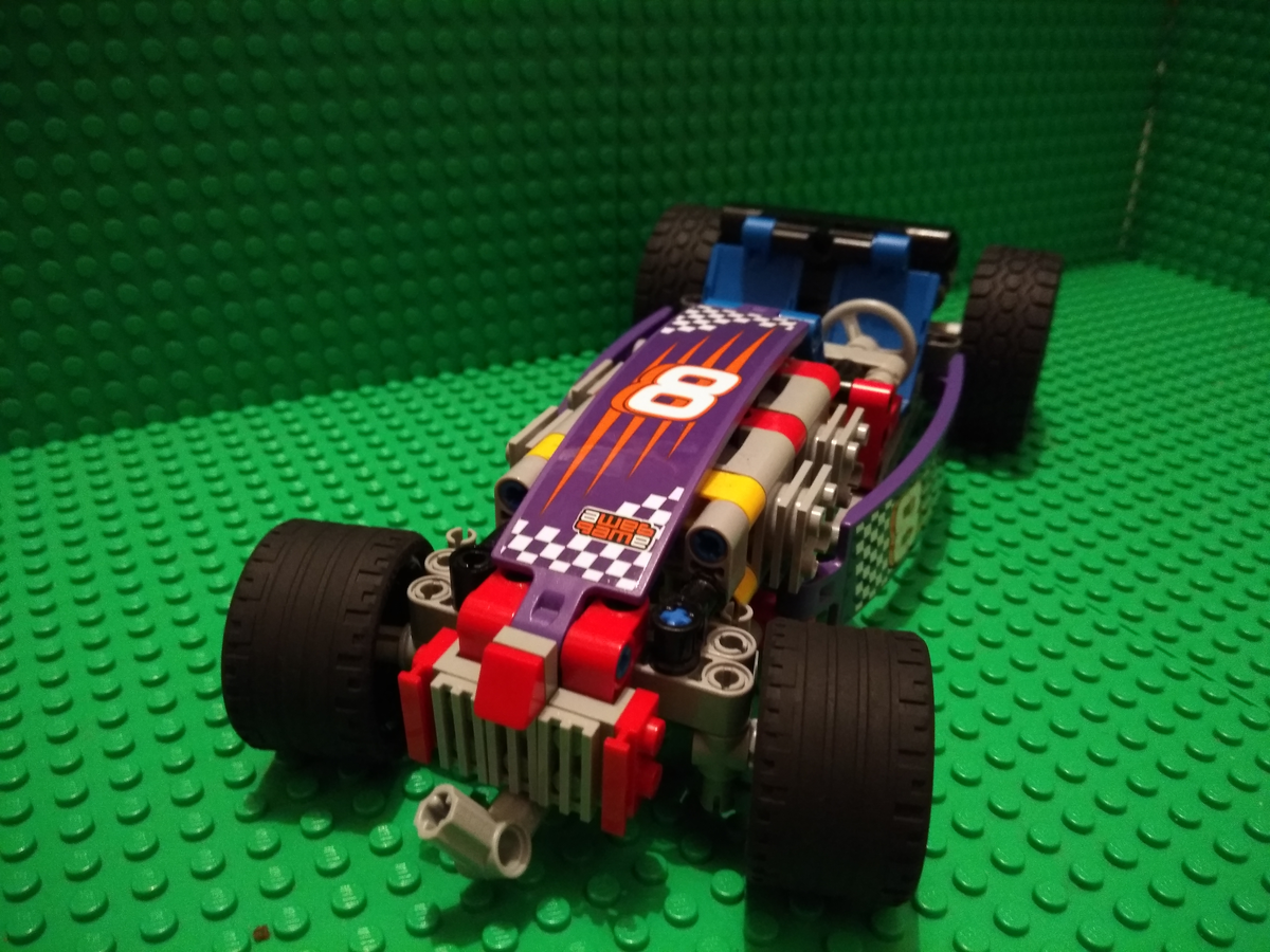 LEGO IDEAS - Technic Track Car