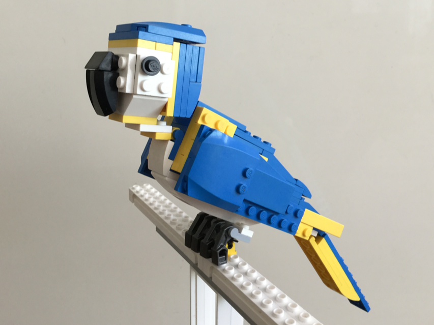 LEGO IDEAS - Blue Cute Parrot.