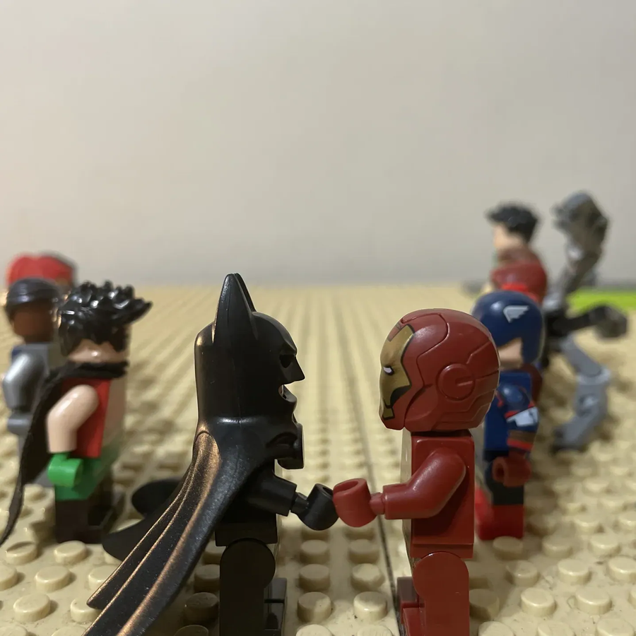 LEGO IDEAS - 🌇 Coming Together! - Marvel vs DC Comes to an End