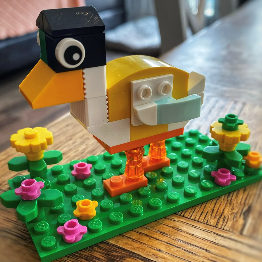 LEGO IDEAS - Build a Duck! - Mr. Quackers 🦆