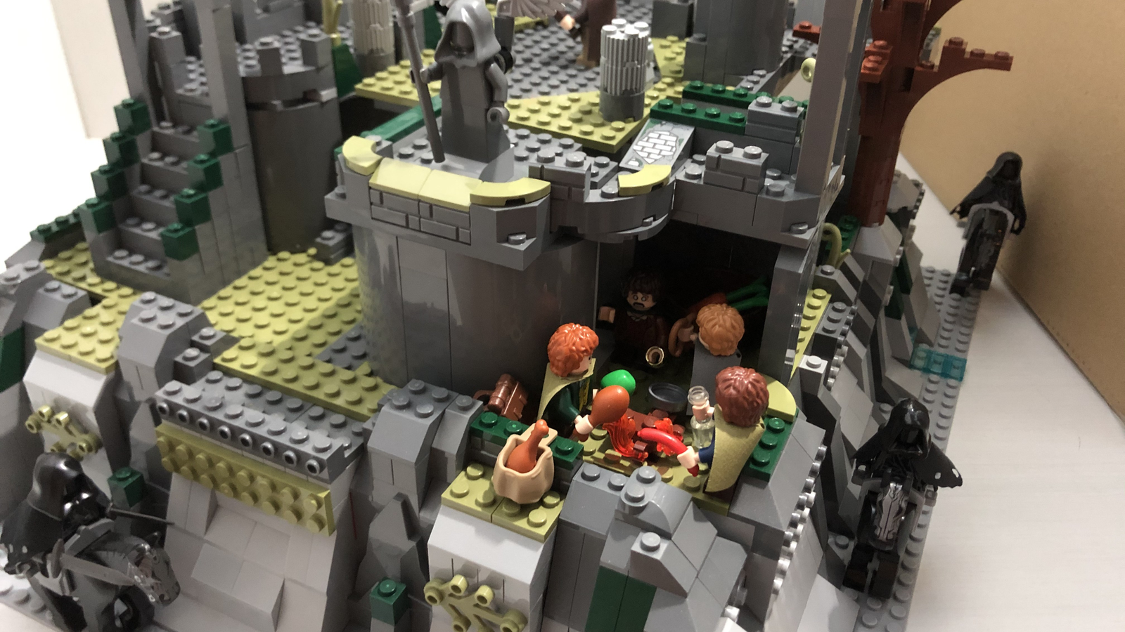 LEGO IDEAS - Spooky Backgrounds - Amon Sûl (Weathertop)