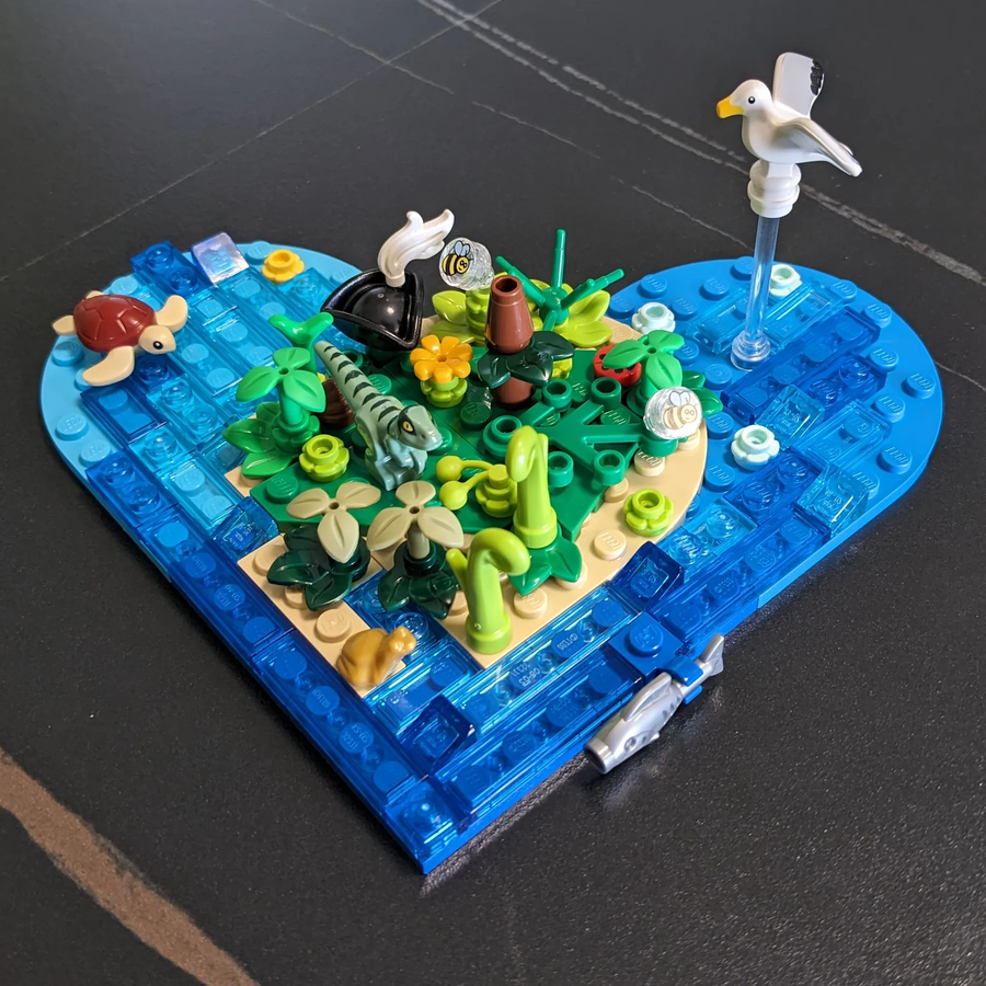 LEGO IDEAS - Build a Heart, Share the Love! - Greeble Island