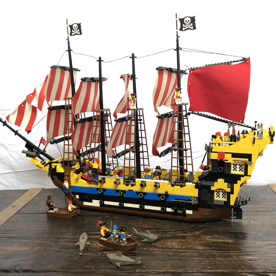 LEGO IDEAS - Coasting on the waves - Black Seas Pirate King, Victory