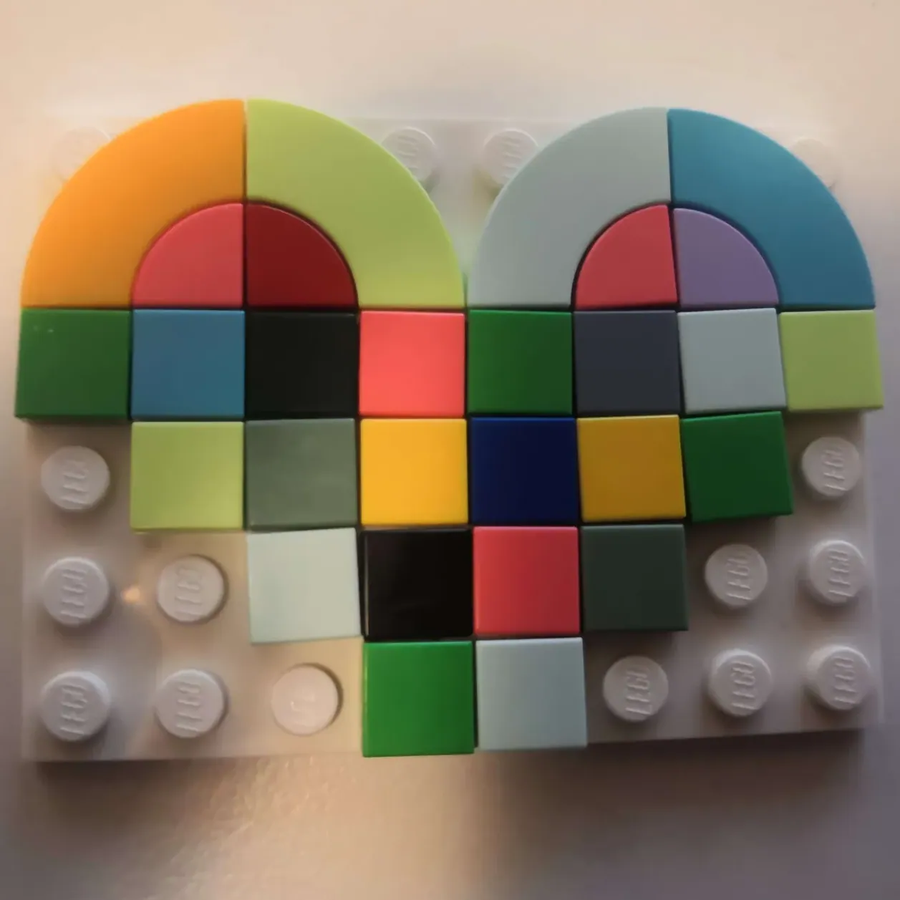 LEGO IDEAS - Build a Heart, Share the Love! - Dots Make a Heart