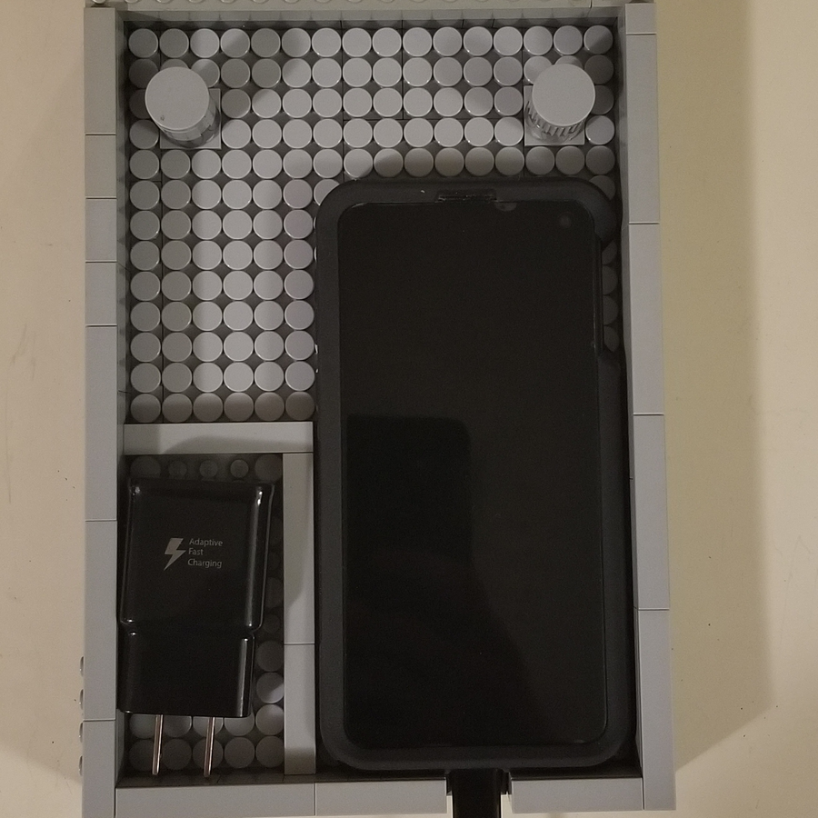 LEGO IDEAS - LEGO Hacks! - A Phone Holder!