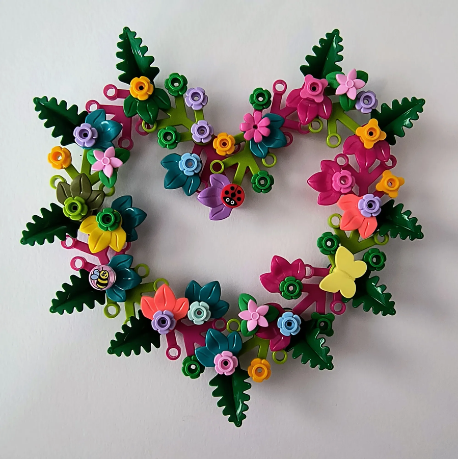 LEGO IDEAS - Build a Heart, Share the Love! - Heart Wreath