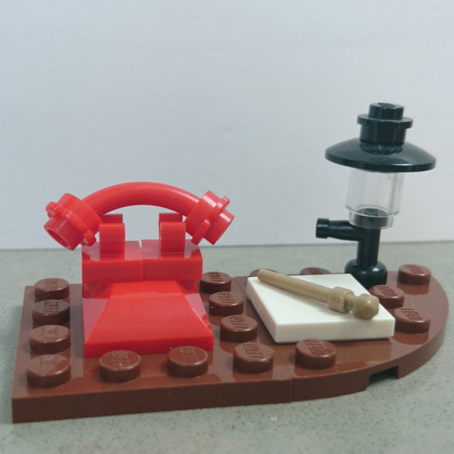 LEGO IDEAS - 20 Bricks Beauties! - Telephone Stand