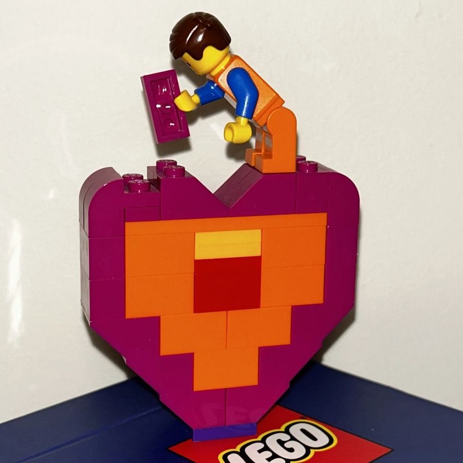 LEGO IDEAS - Build a Heart, Share the Love! - Building a Heart