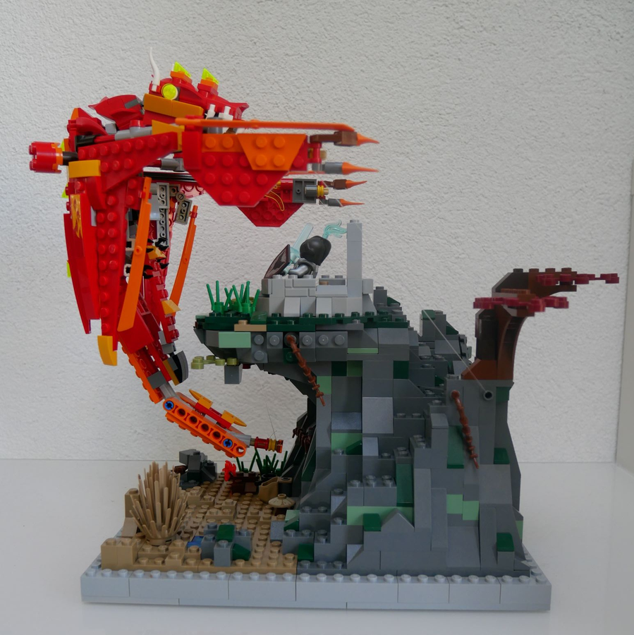 LEGO IDEAS - Can you Tensegrity? - The Dragon and the Knight