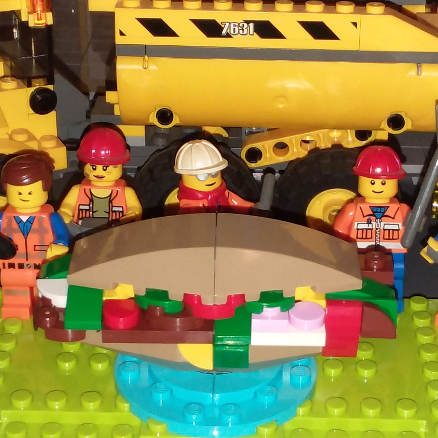 LEGO IDEAS - Good enough to eat - Party Sub!