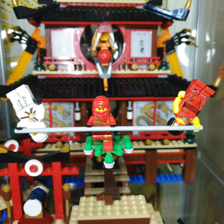 LEGO IDEAS - LEGO Balance Challenge - A Ninja Is Always Balanced