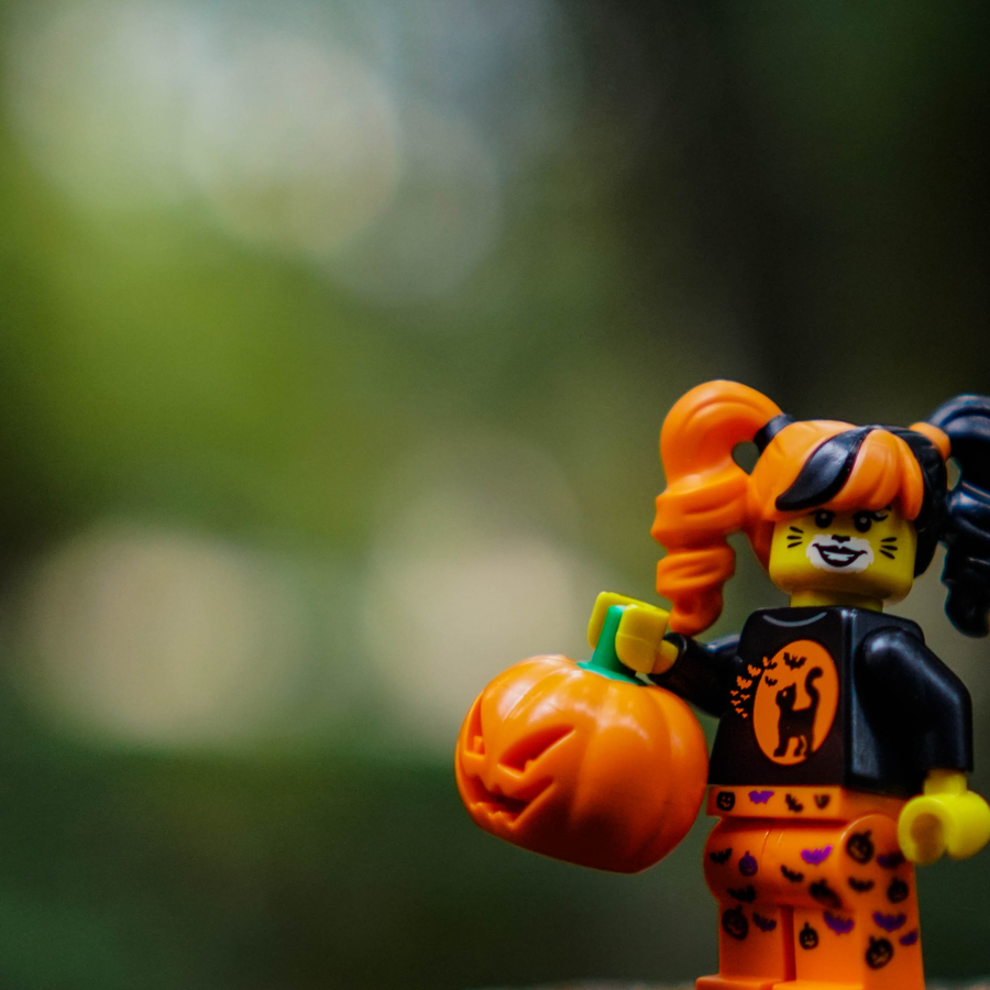 LEGO IDEAS - Dress up your Minifigures for Halloween! - Halloween party ...