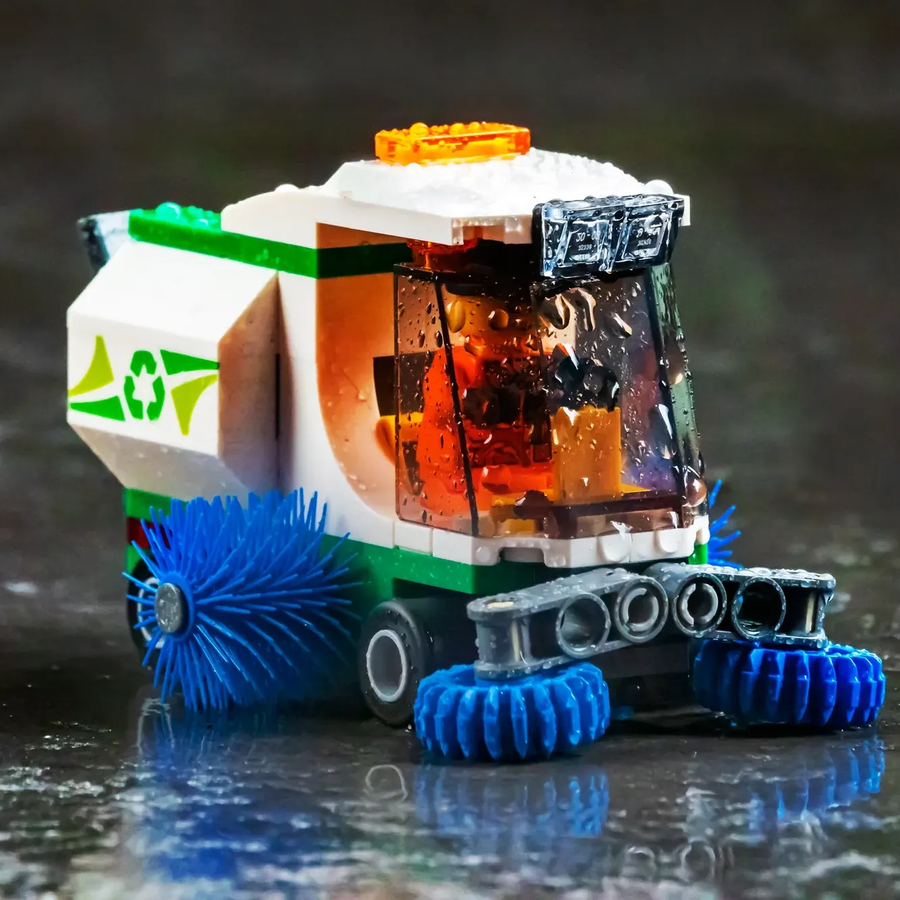 LEGO IDEAS - Toy Photography in the rain - Washout