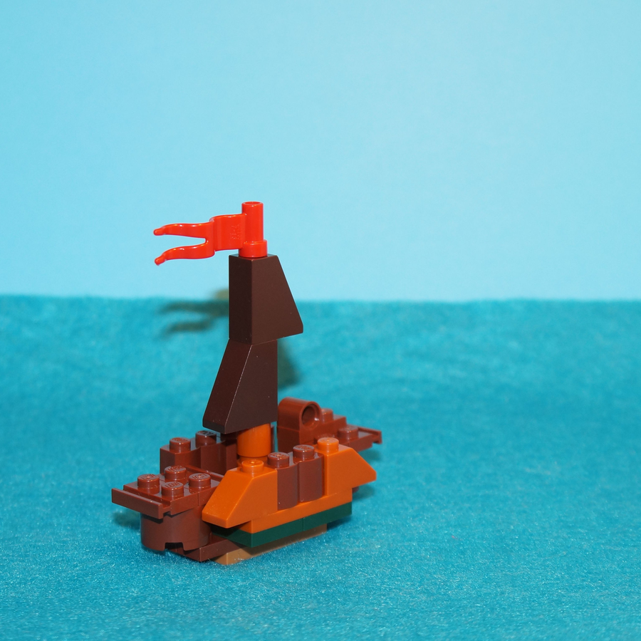 LEGO IDEAS - Coasting on the waves - Adventures ship