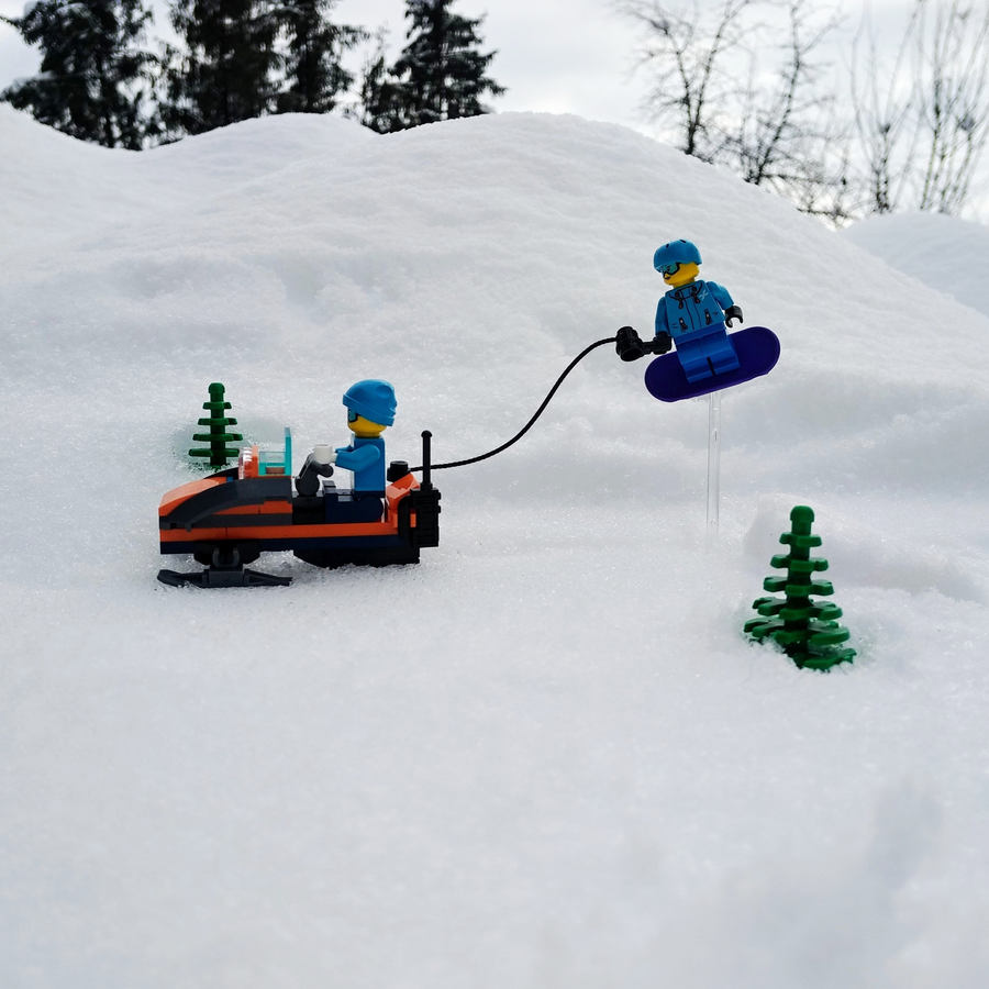LEGO IDEAS - Active Minifigures - Snowboarding