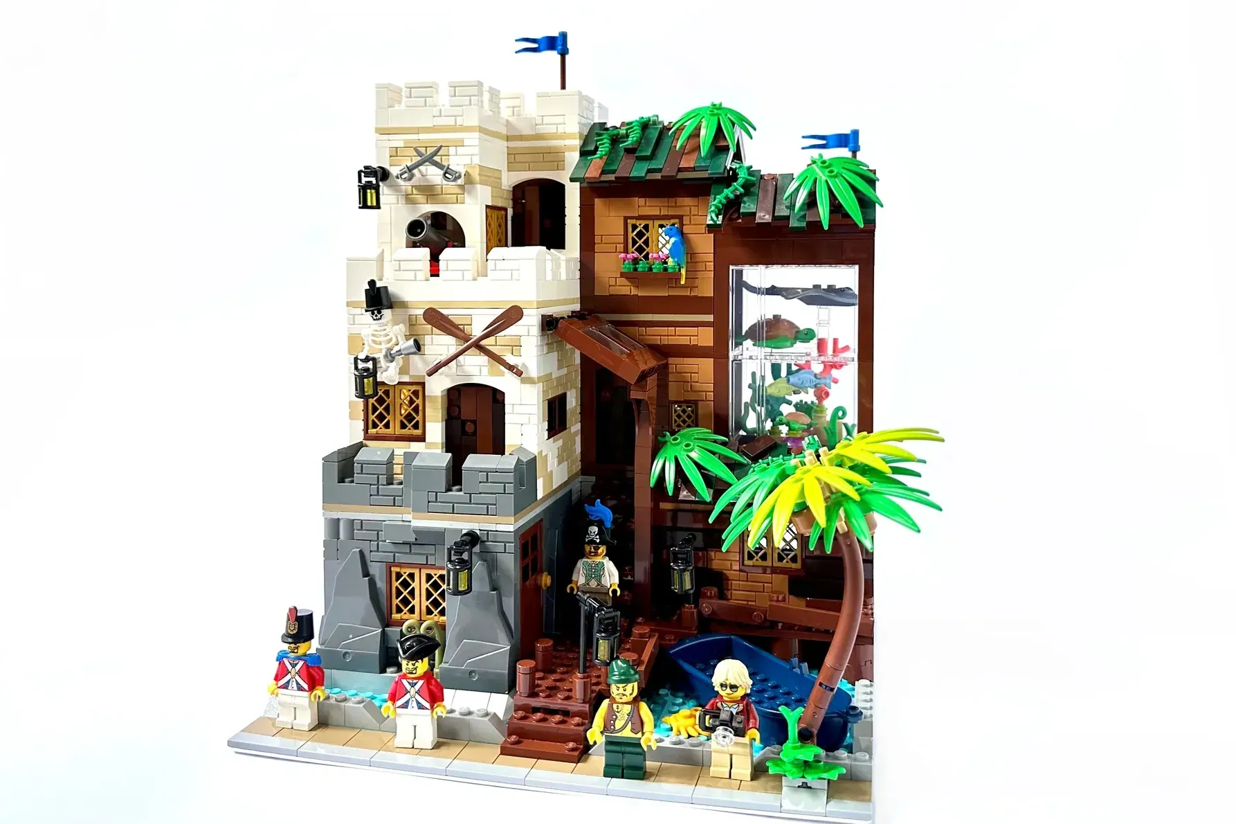 The Pirate Inn - Restaurant & Aquarium | LEGO® Ideas