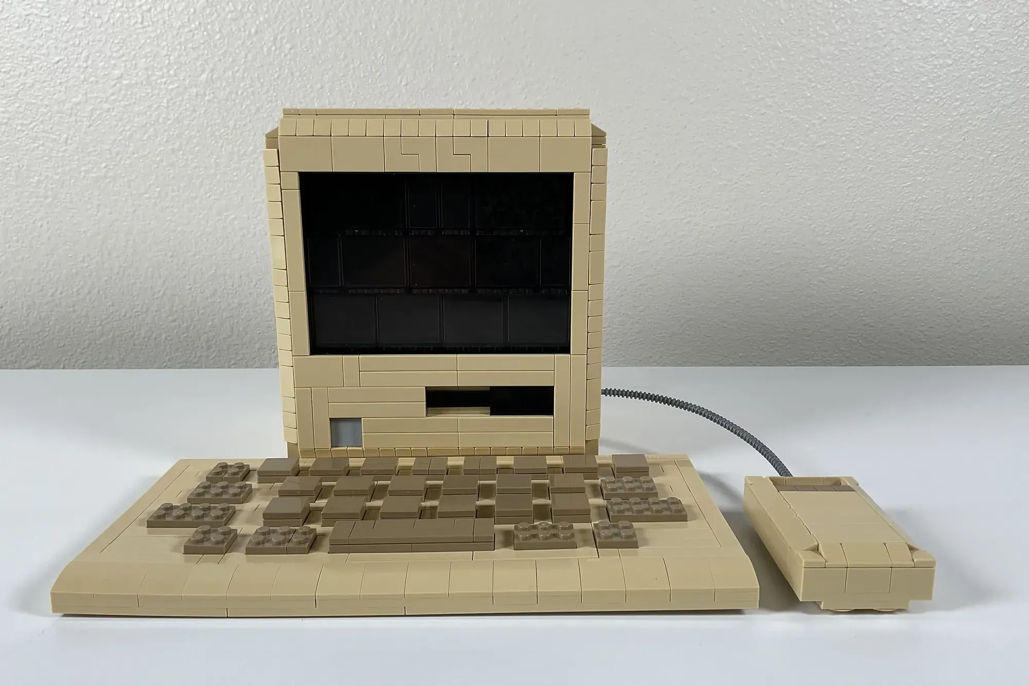 Life-Size 1984 Apple Macintosh Computer | LEGO® Ideas