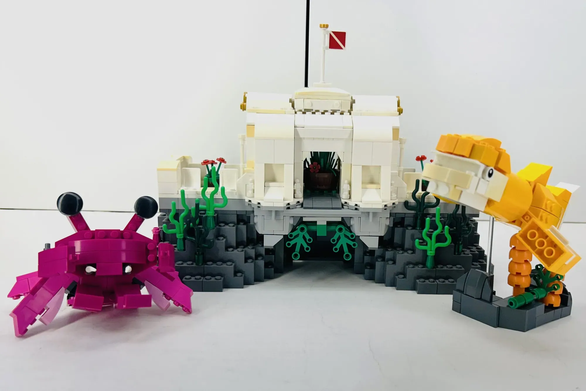 The Adventures of Purple Crab and Golden Guppy | LEGO® Ideas