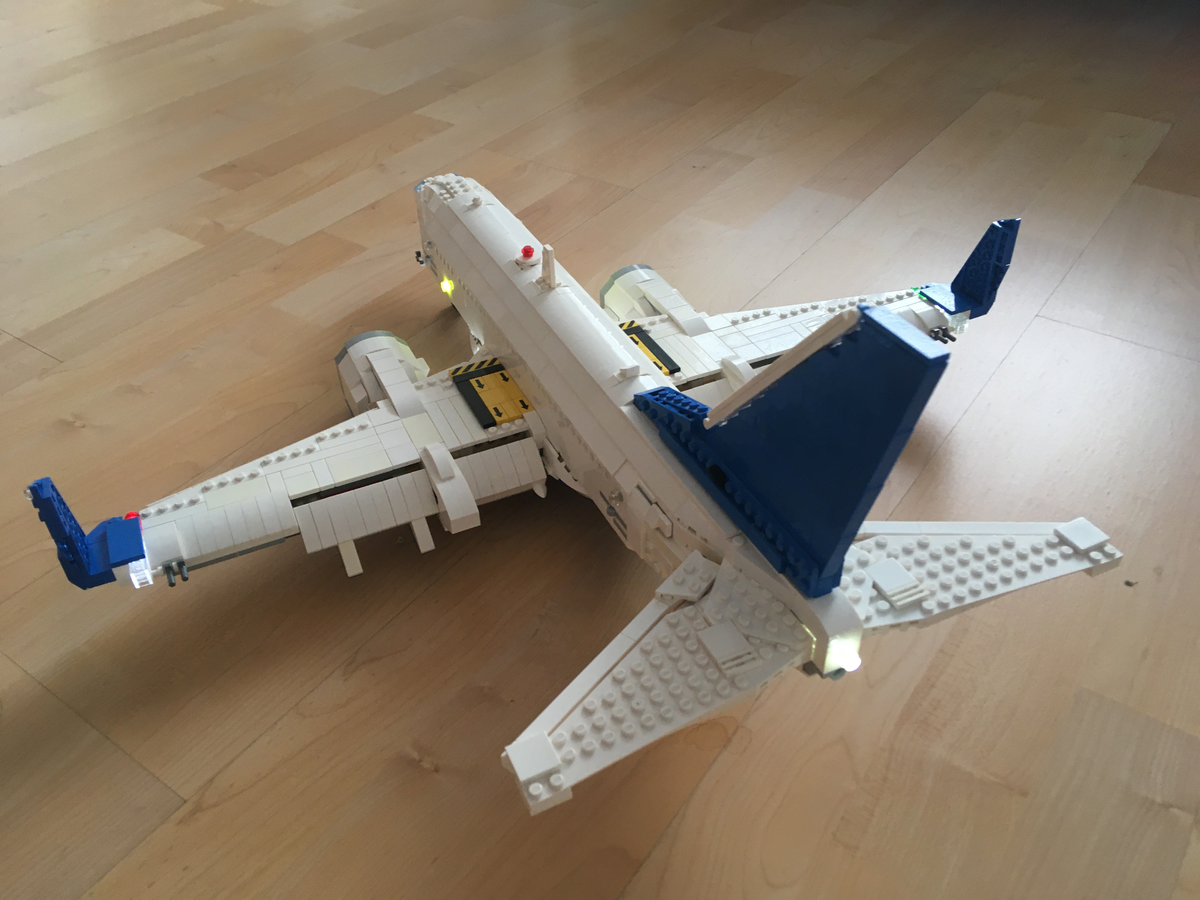 LEGO IDEAS - Boeing 737-300 Classic