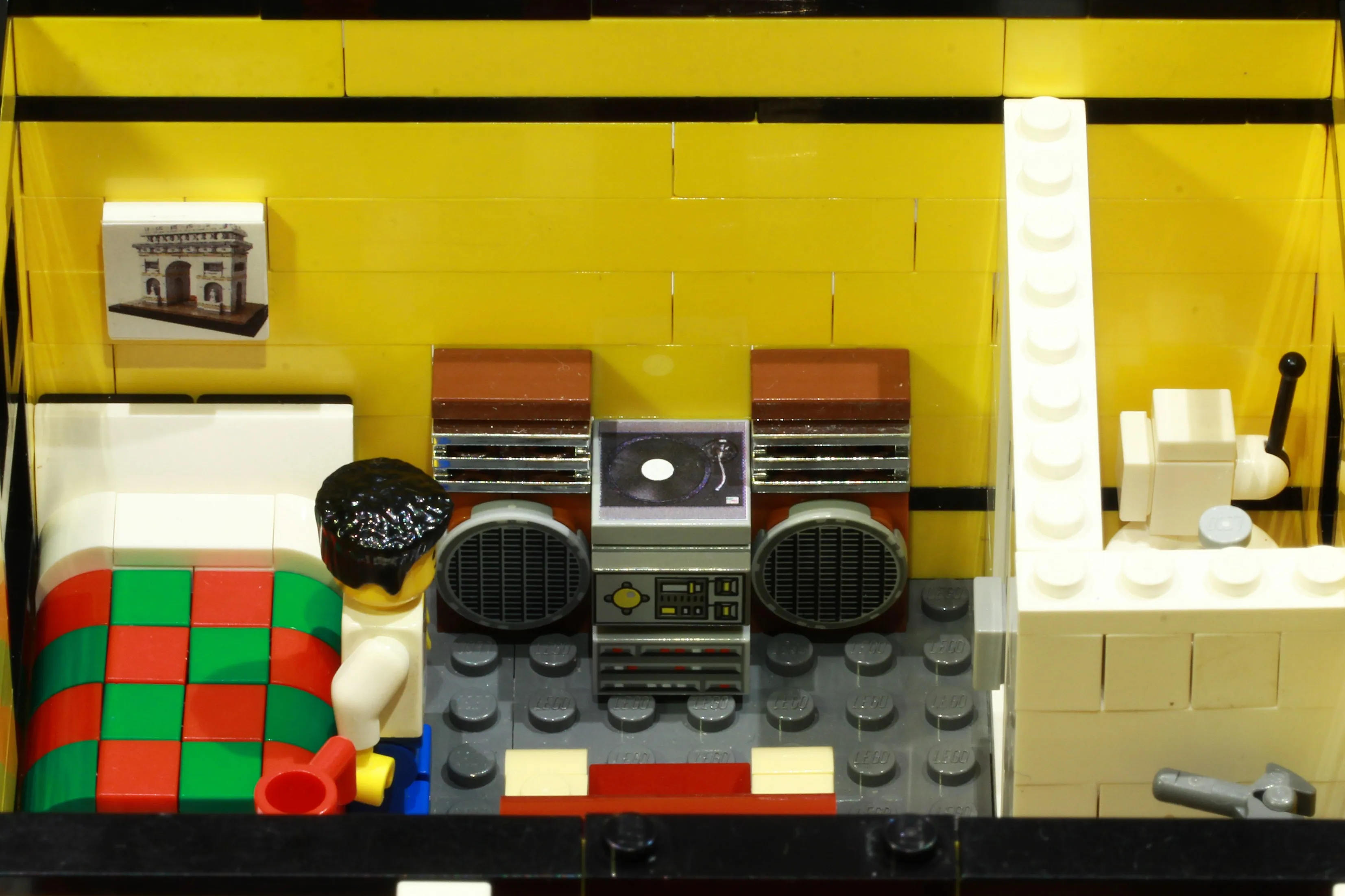 Fitness and Internet Cafe in a House With Elevator | LEGO® Ideas