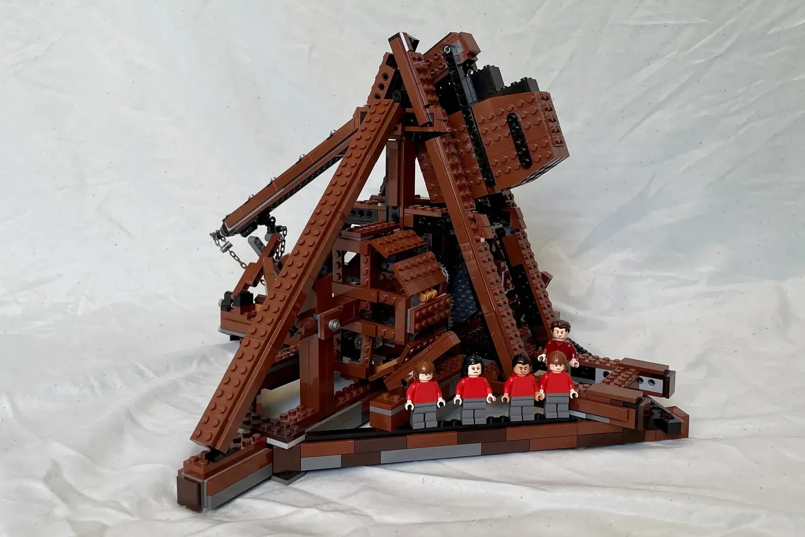The Warwick Castle Trebuchet | LEGO® Ideas