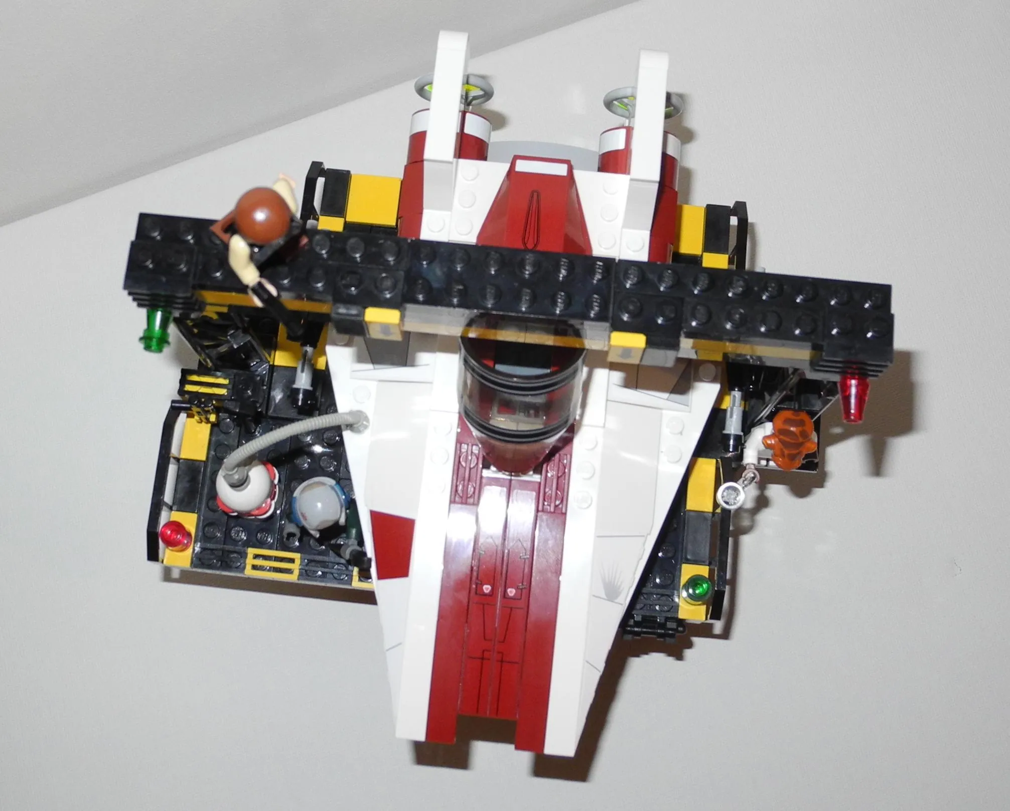 Star Wars A-Wing Fighter Maintenace Hanger Bay | LEGO® Ideas