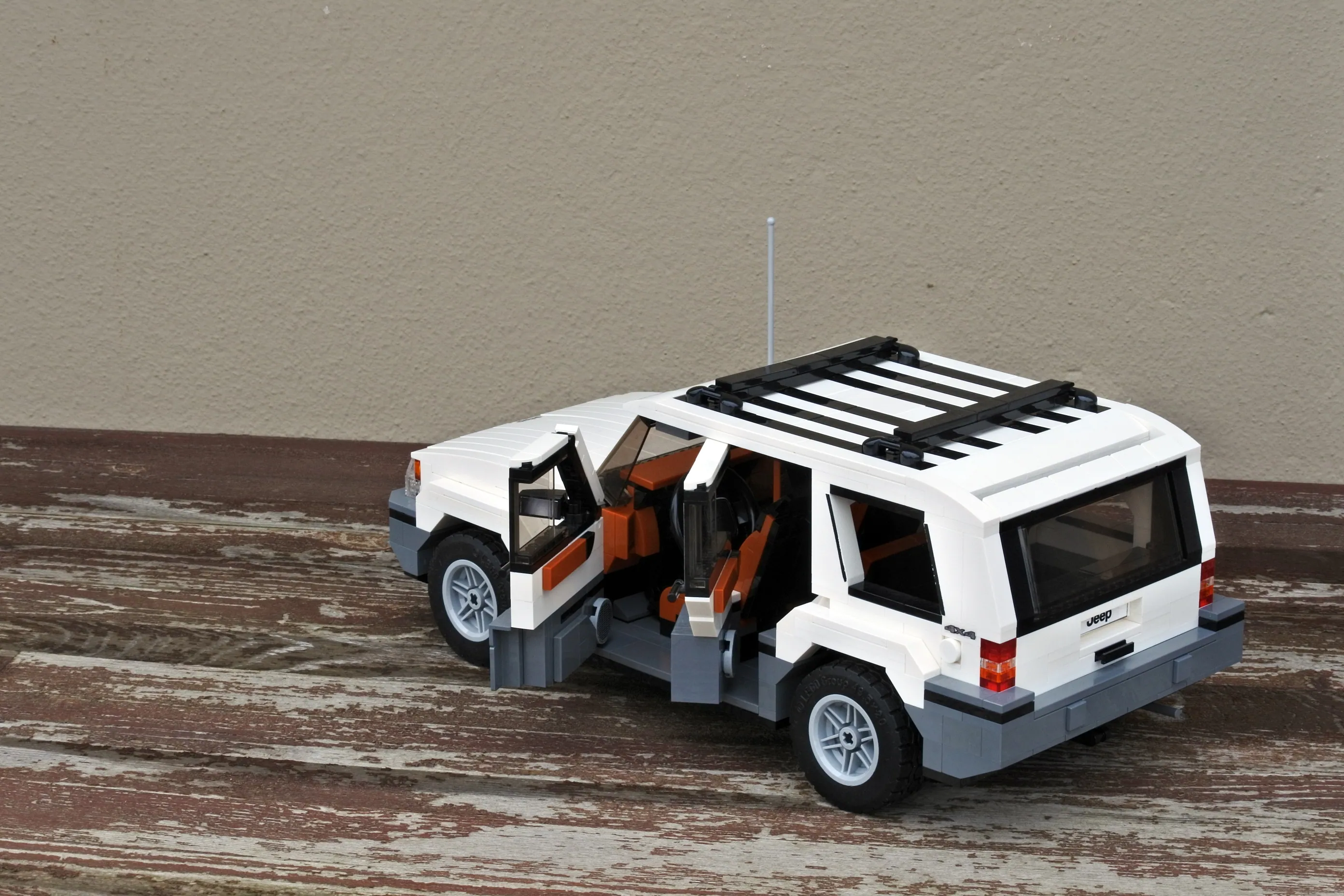 Jeep Grand Cherokee - Laredo 1993 | LEGO® Ideas