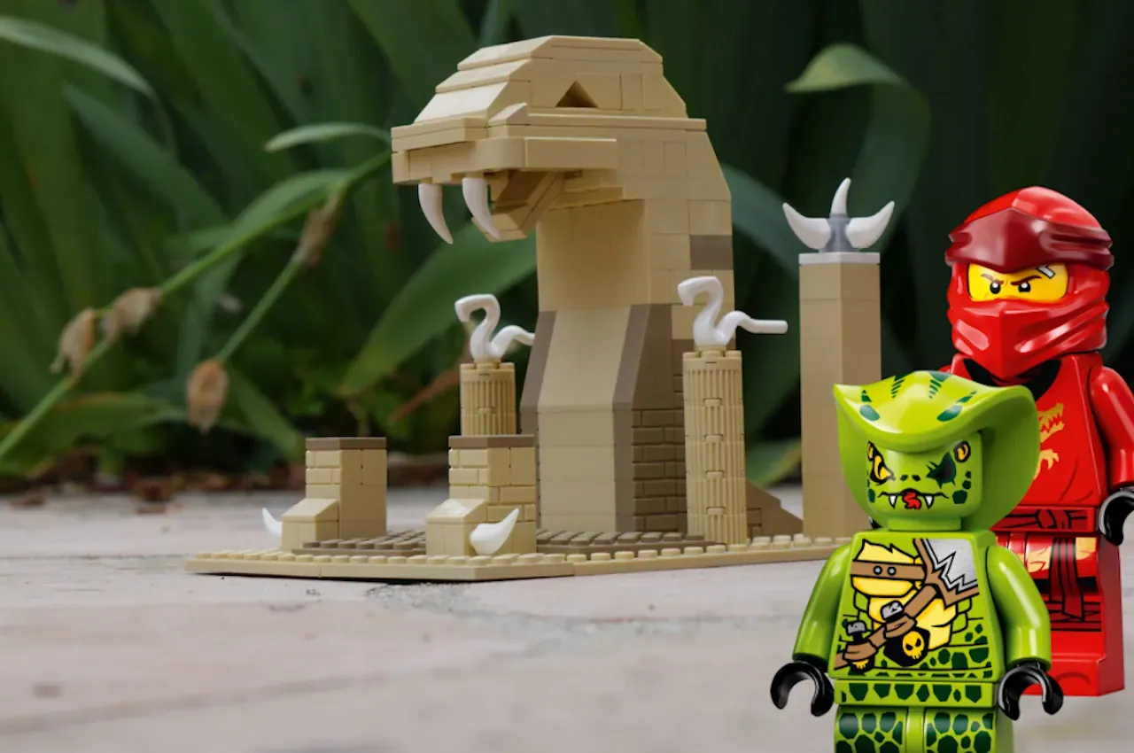 The City of Ouroboros | LEGO® Ideas