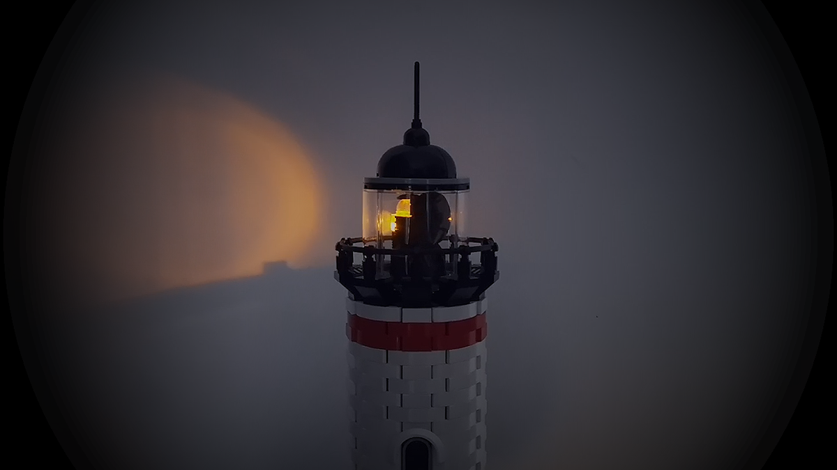 LEGO IDEAS - The Lighthouse (Illuminated and Motorized)