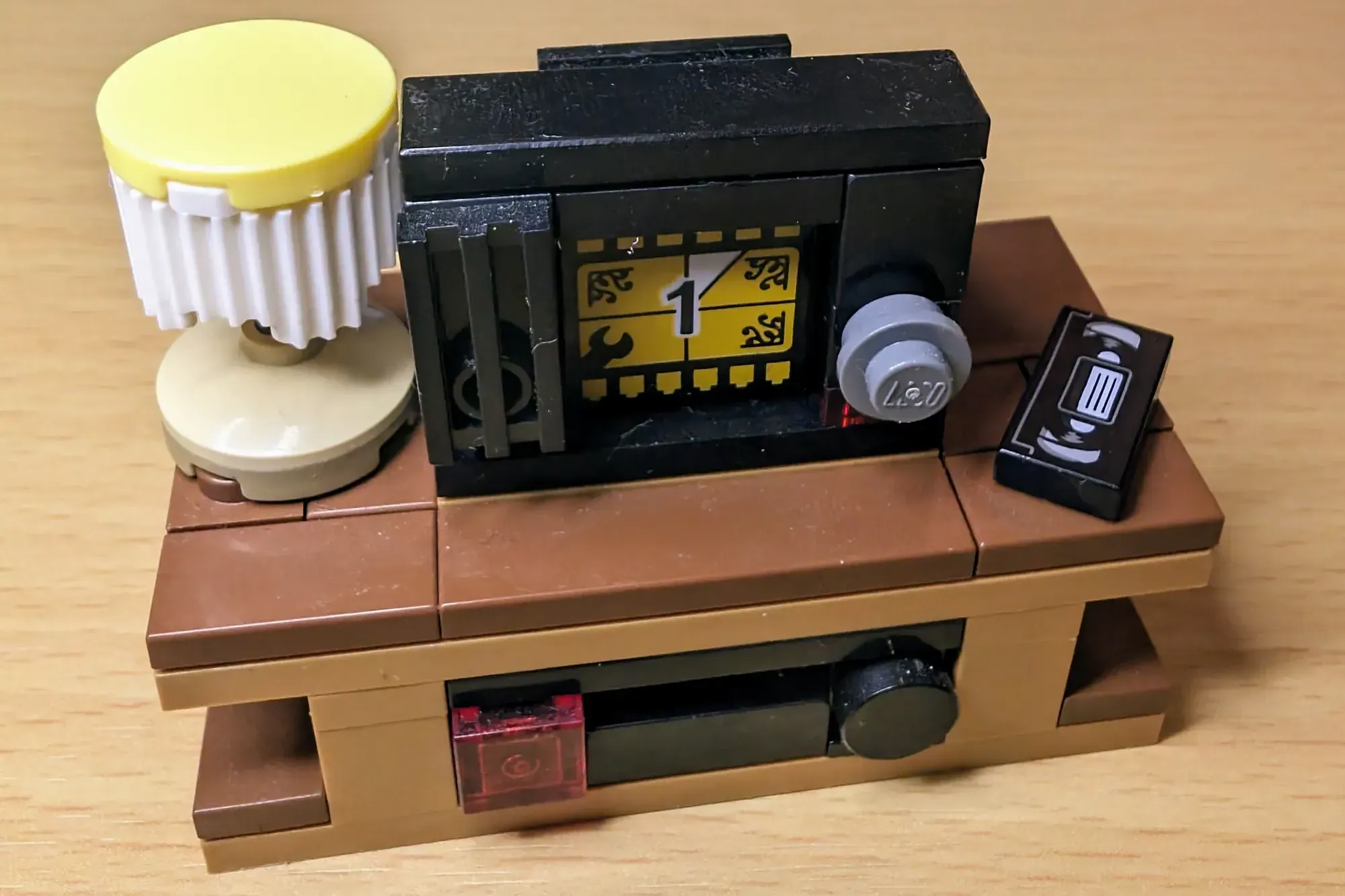 90s CRT TV With Ejecting VCR | LEGO® Ideas