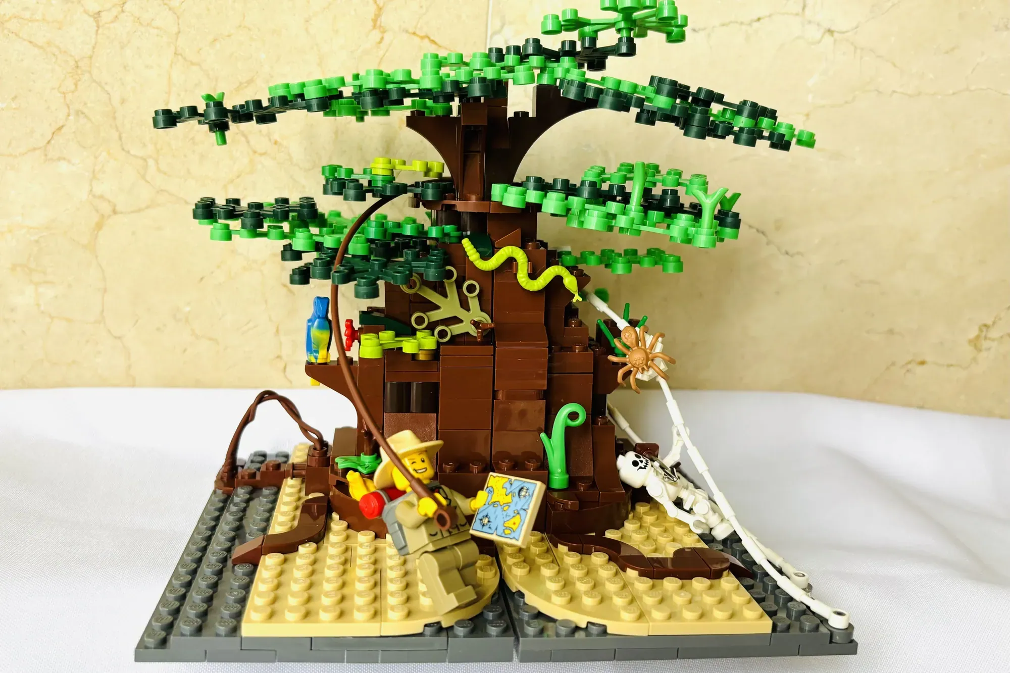 Treasure Tree- Amber | LEGO® Ideas