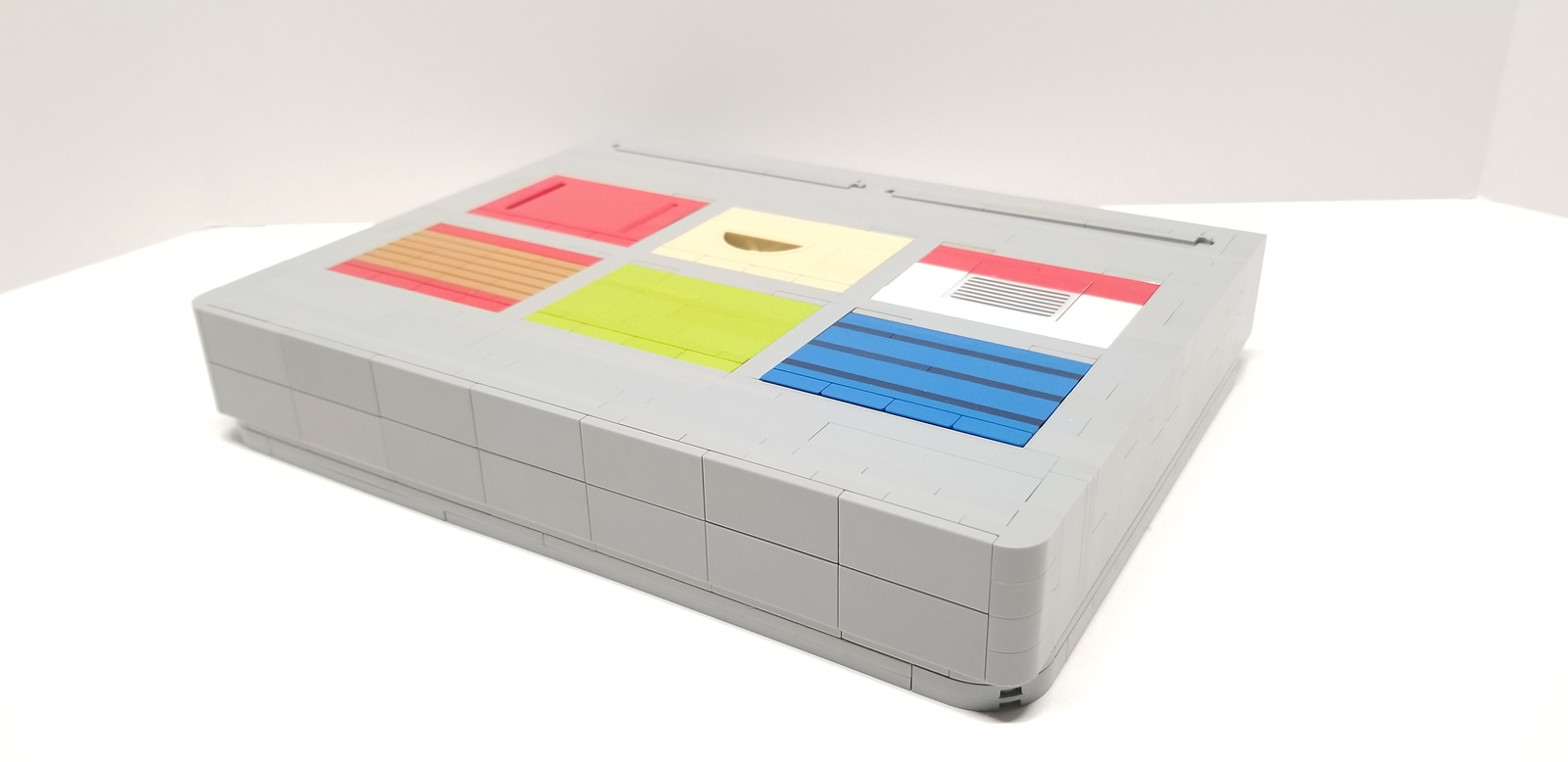 LEGO IDEAS - Folding Laptop With Adjustable Scenes in the Screen