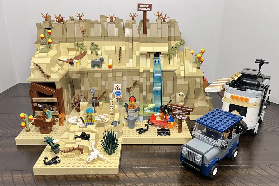 Yellow Lego Mine Train Train Models | Holger Matthes