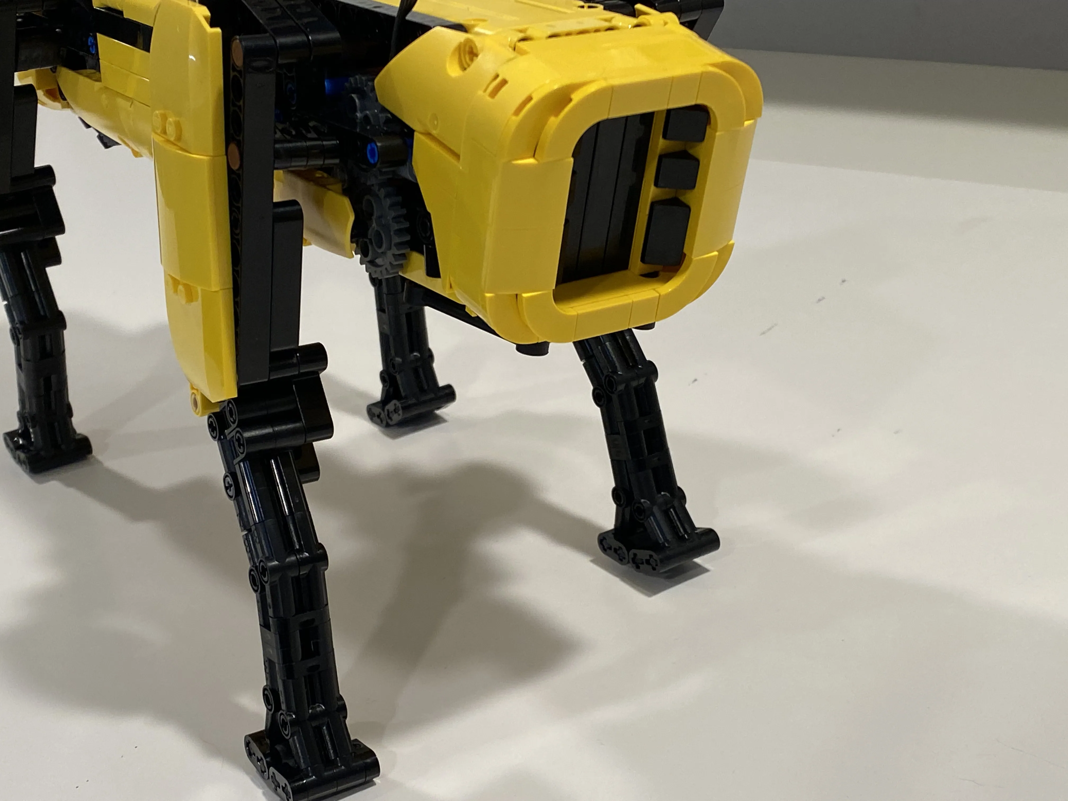 Boston Dynamics Spot 1:4 Scale Motorized Model | LEGO® Ideas