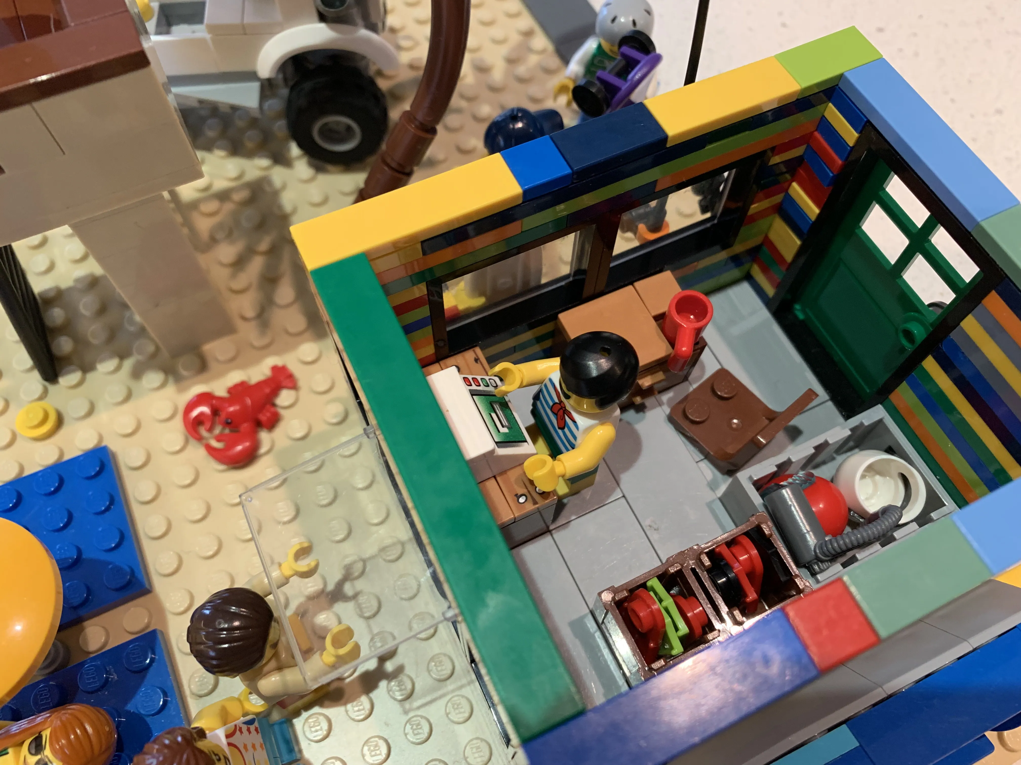 Endless Summer 3; the Ultimate Beach Vacation | LEGO® Ideas